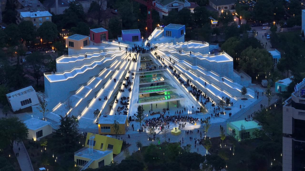 7 maneras de describir al albanés moderno en 2024 - Albania 360 ...