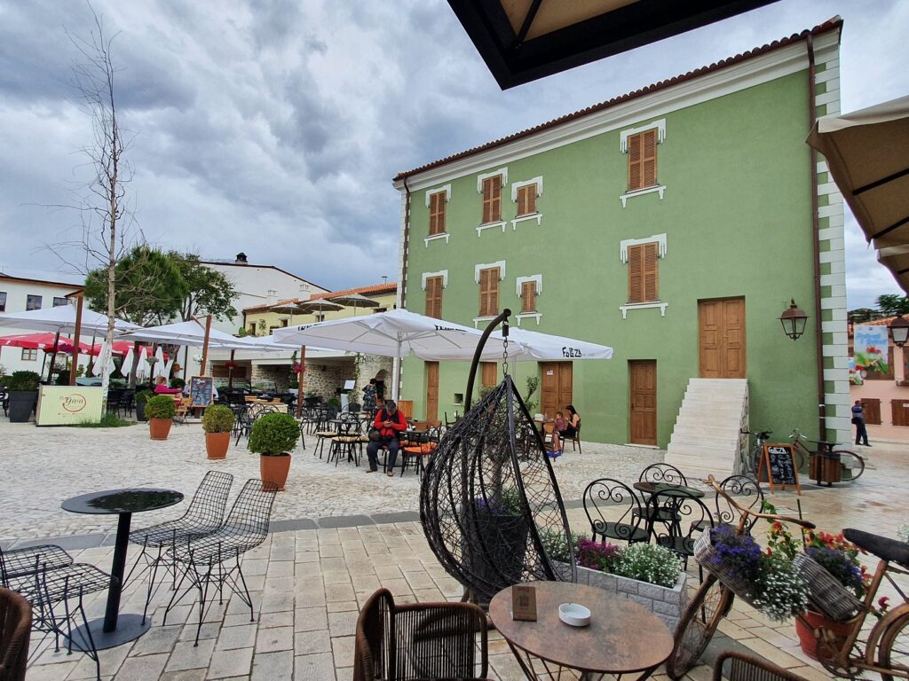 Top 12 best bars and cafes in Vlore, Albania - Albania 360 | Visit Albania